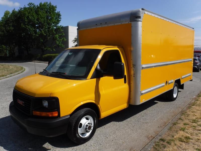 2014 GMC Savana G3500 16 Foot Cube Van with Ramp | Repo.com