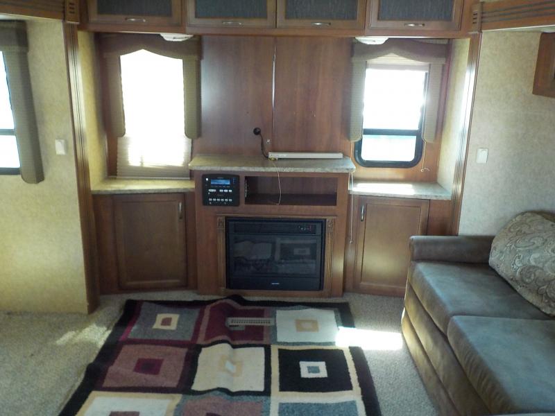 2013 Heartland Sundance 3270RES 32 Foot Fifth Wheel Trailer w/ 3 Slide ...