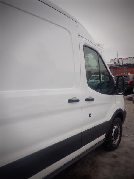2018 Ford Transit 250 Cargo Van Medium Roof 148-inch WheelBase | Repo.com