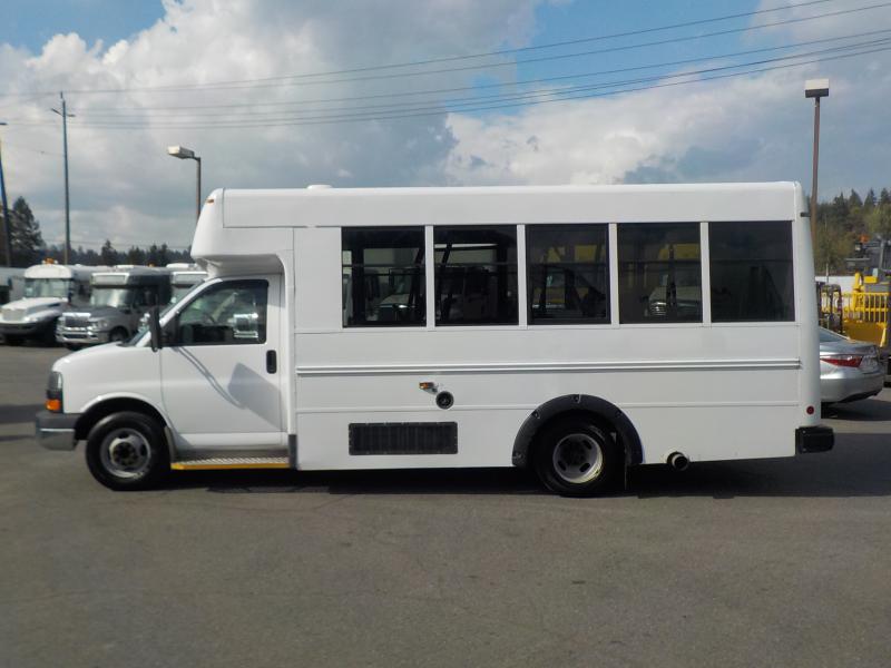 2009 GMC Savana G3500 13 Passenger Bus Diesel with Seatbelts and ...