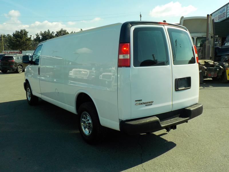 2011 Chevrolet Express 2500 Extended Cargo Van | Repo.com