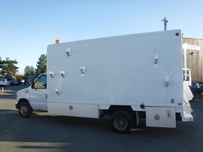 2006 Ford Econoline E-450 15 Foot Cube Van Diesel with Workshop | Repo.com