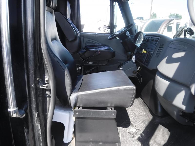2008 International 3200 Krystal K31 33 Passenger Bus with Air Brakes ...