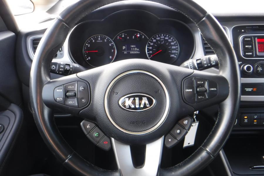 2015 Kia Rondo | Repo.com