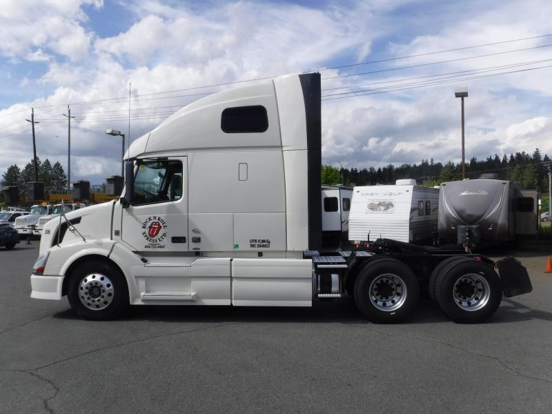 2011 Volvo VNL Sleeper Cab Highway Tractor Diesel | Repo.com