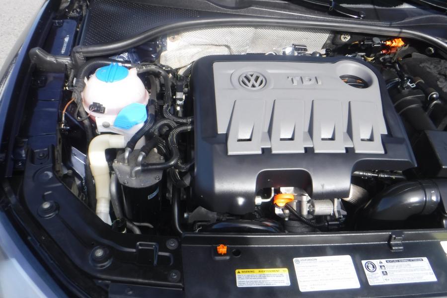 2013 Volkswagen Passat Highline 2.0L TDI Diesel | Repo.com