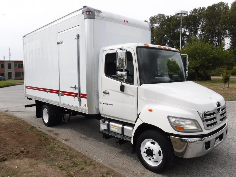 2009 Hino 165 16 Foot Diesel Cube Van with Ramp | Repo.com