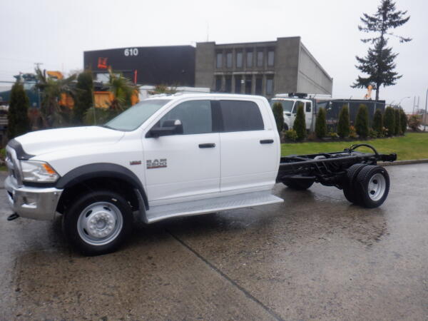 Repo.com | 2015 RAM 5500 Cab and Chassis Crew Cab 4WD DRW 198 Inch ...