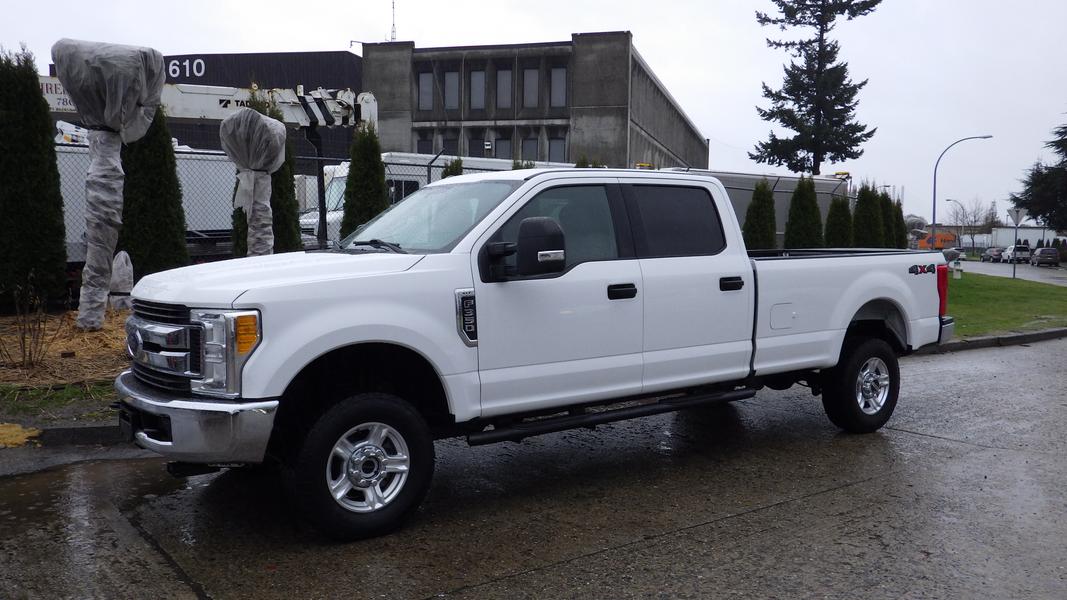 2017 Ford F-350 Sd Xlt Crew Cab Long Box 4WD | Repo.com