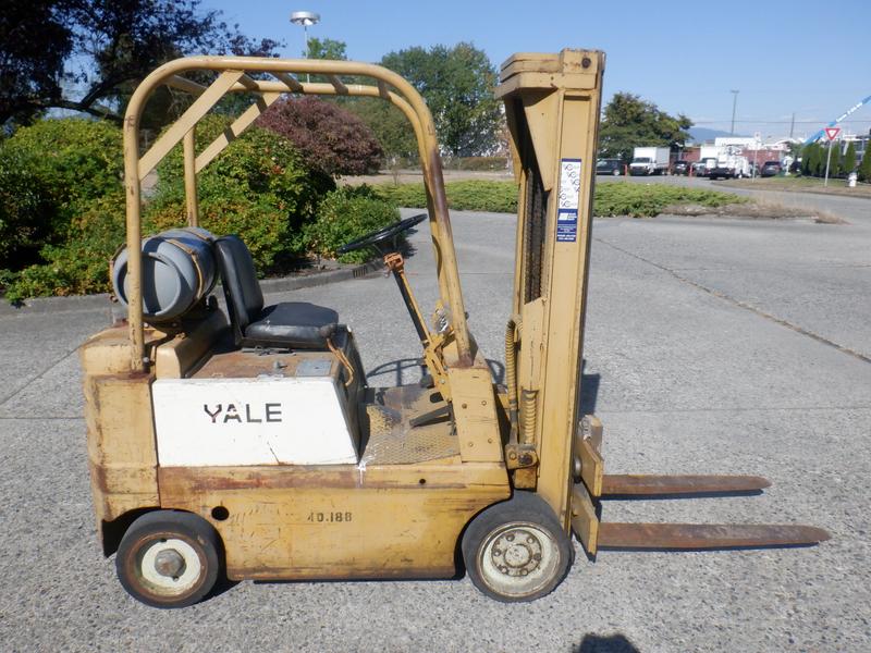2000 Yale 3 Stage Forklift LPG Propane | Repo.com