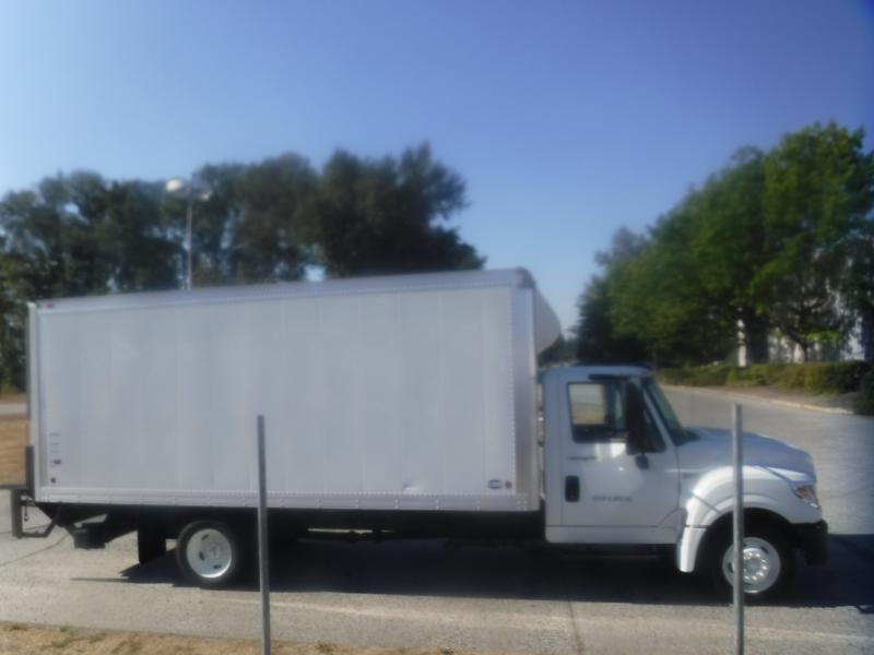 2014 International TerraStar 18 Foot Cube Van 3 passenger Diesel with ...